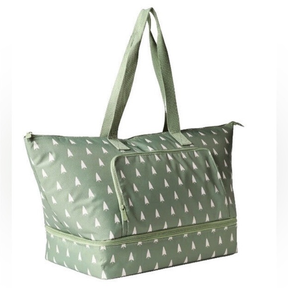 thirty-one | Bags | Thirty One Festive Forest Bake Take Party Cooler ...